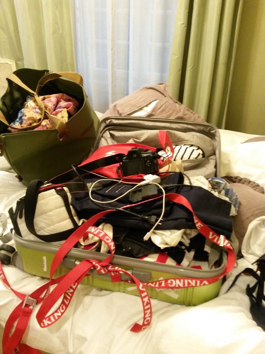 Tukholma ja räjähtäneen matkalaukun arvoitus – muista maista